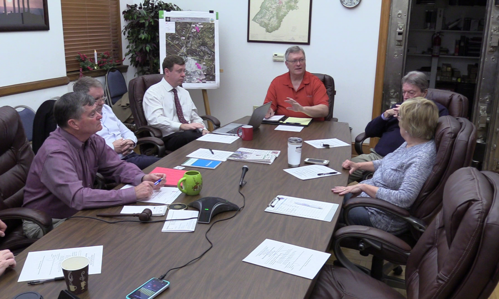 Front Royal Mayor updates EDA, Board approves banking extension - Royal ...