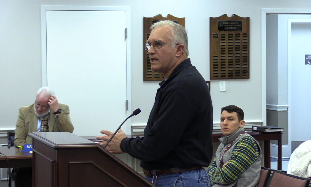 Public decries golf course proposal; Warren County supervisors listen ...