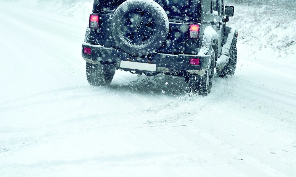 How to safely brake in winter - Royal Examiner