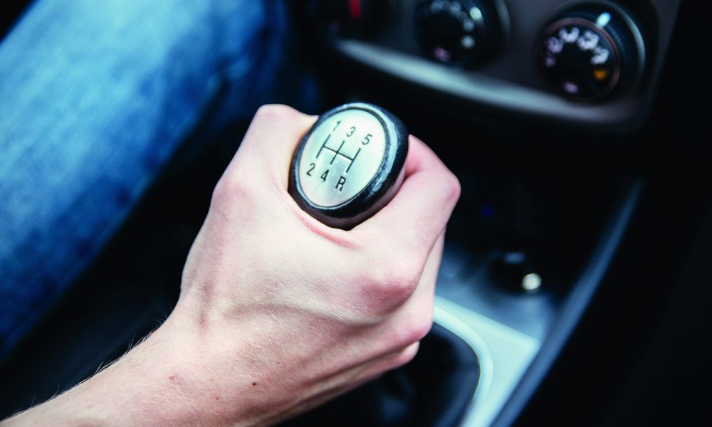 The pros and cons of manual cars - Royal Examiner