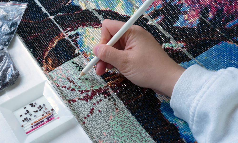 The meditative art of diamond painting - Royal Examiner