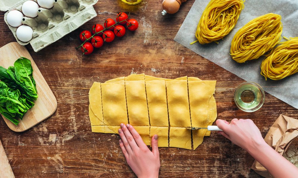 7 essential kitchen accessories for making your own pasta - Royal Examiner