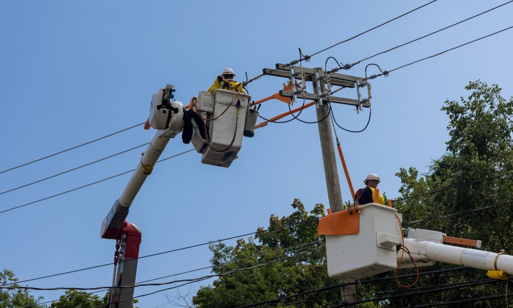 Town officials praise Energy Services staff for restoring power during ...