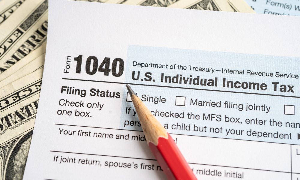 Four reasons to entrust your return to a tax pro - Royal Examiner