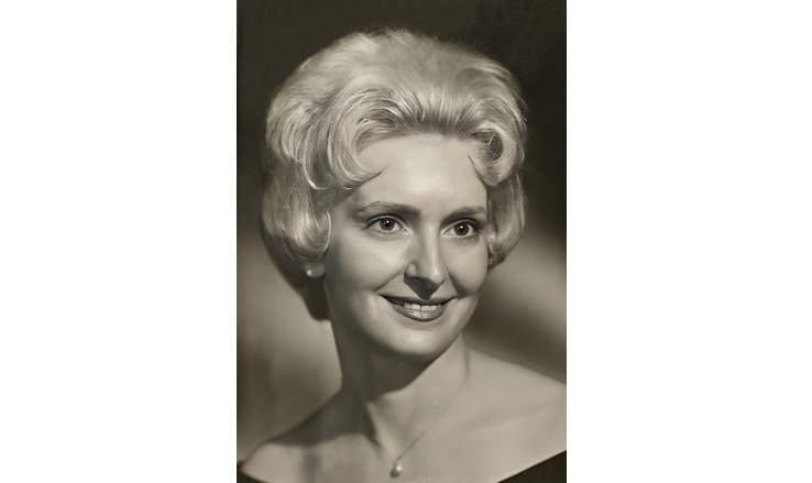Amelia Caroline Henson Robinson (1939 – 2023) - Royal Examiner