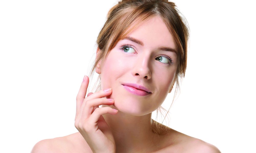 The Golden Age of Cosmetics: Unveiling the Skin Benefits of Gold ...