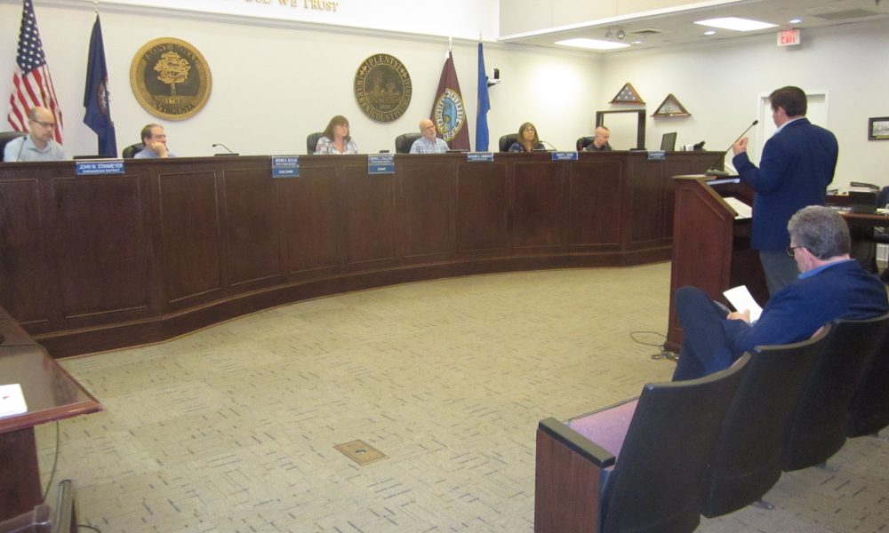 Supervisors Approve Three Service Contracts, Debate Liaison Committee ...